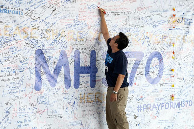 Missing MH370 expert finds 'crucial clue' so 'perfect crime' can be ...