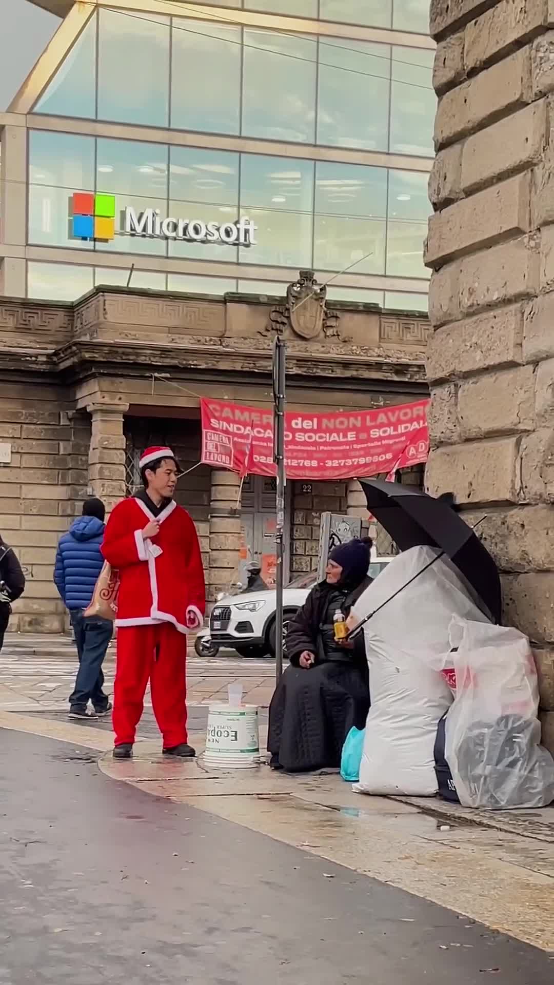 Santa’s acts of kindness for people in need