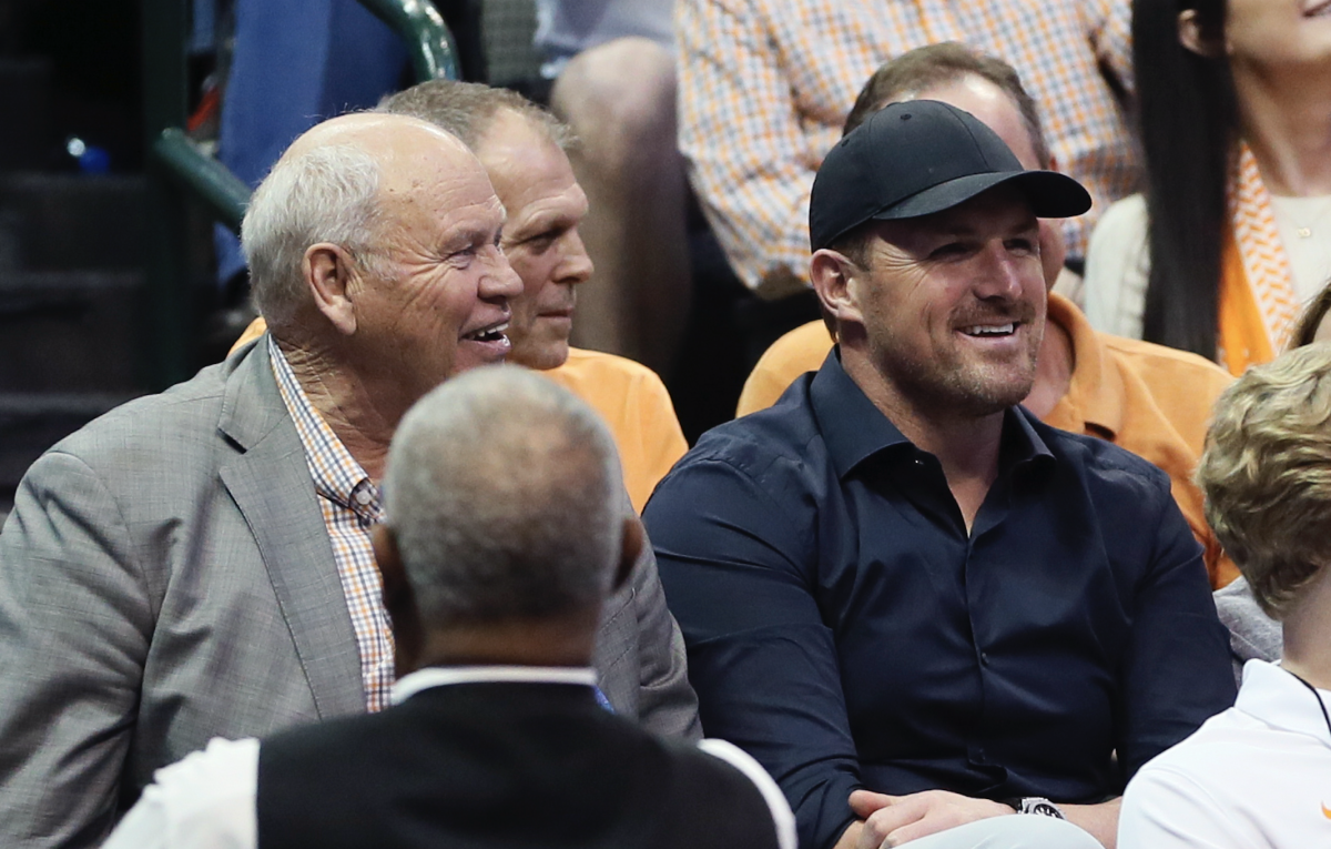 Former Tennessee Vols star tight end Jason Witten is one step closer to ...