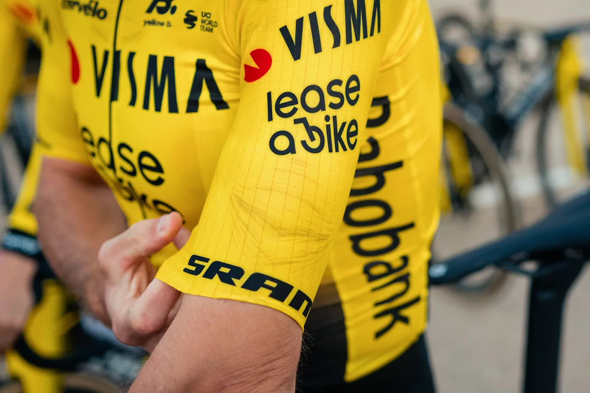 Visma | Lease a Bike, svelata la maglia 2026