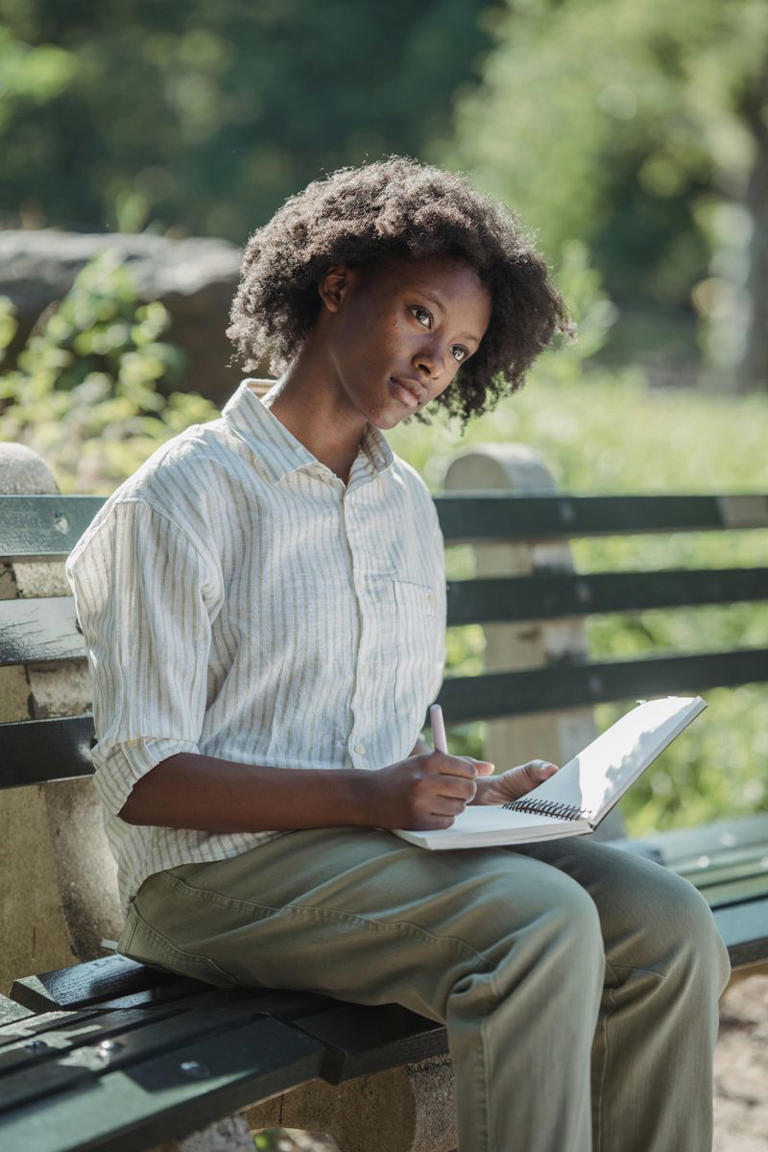 Kind people without close friends often share these 7 emotional traits