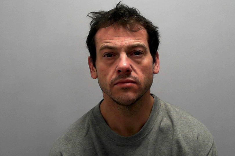 Thug who enjoys attacking women hits victim in face and swings kitchen ...