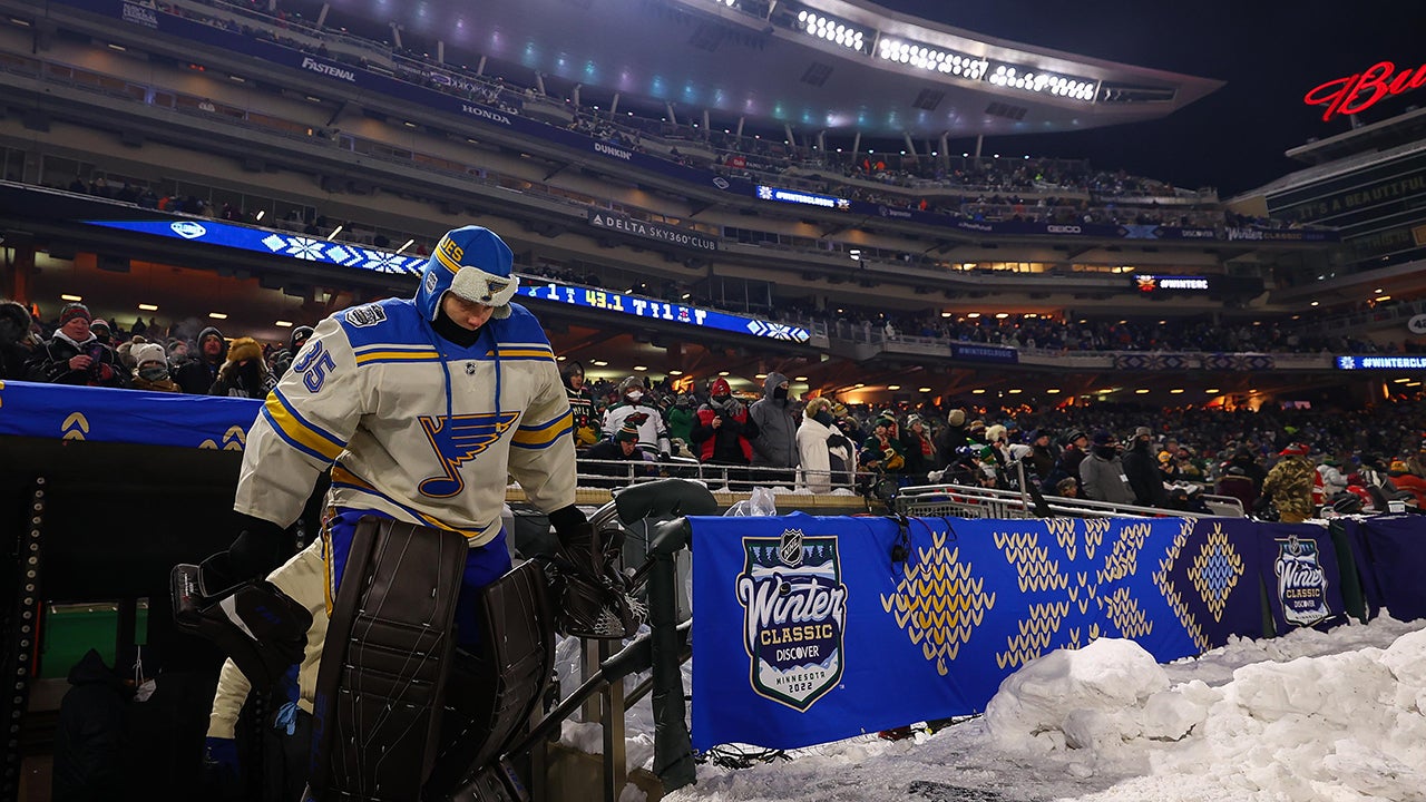 NHL Winter Classic: The history of pro hockey's outdoor games since 2003