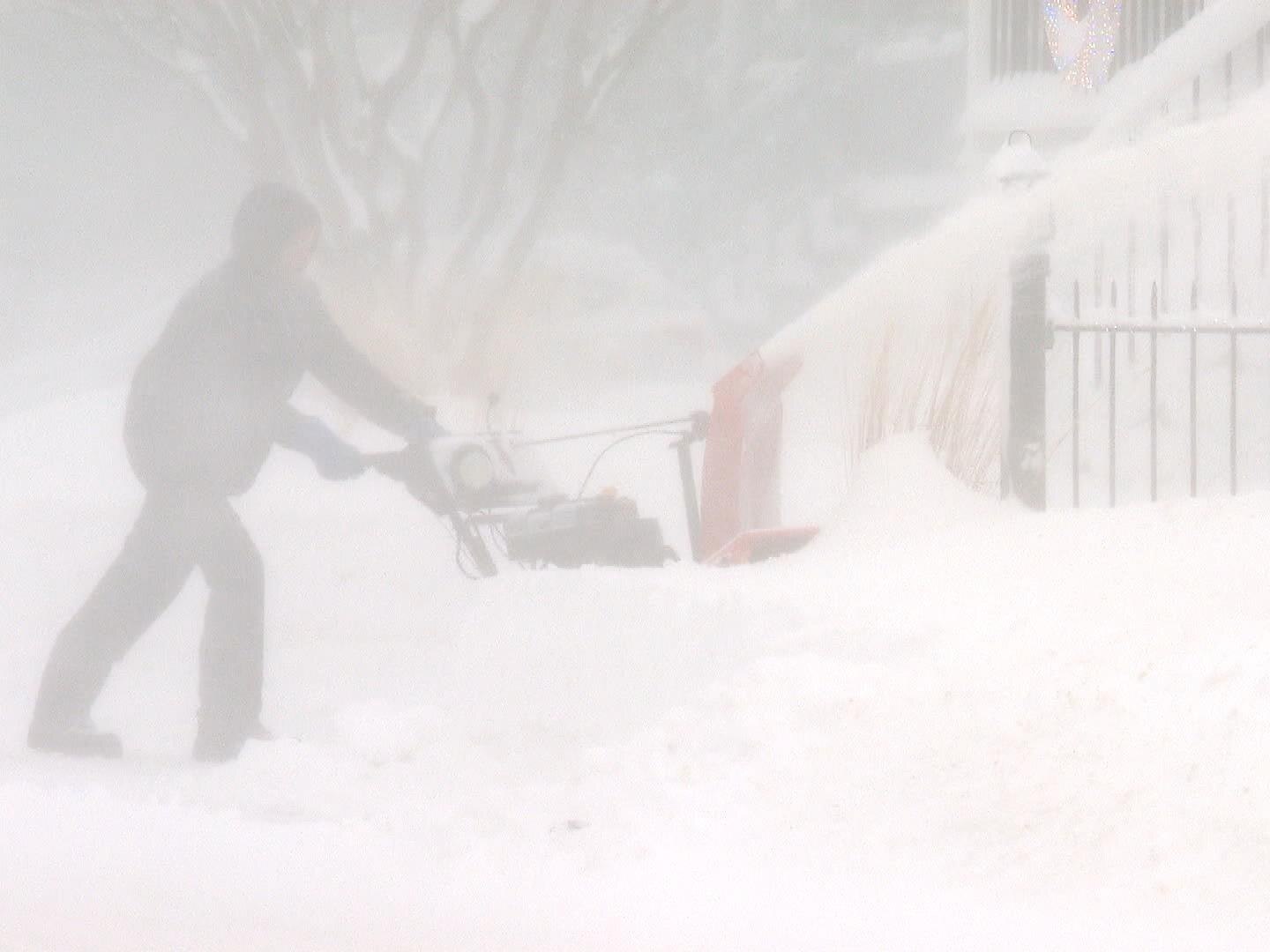 L’Est du Québec en pleine tempête hivernale