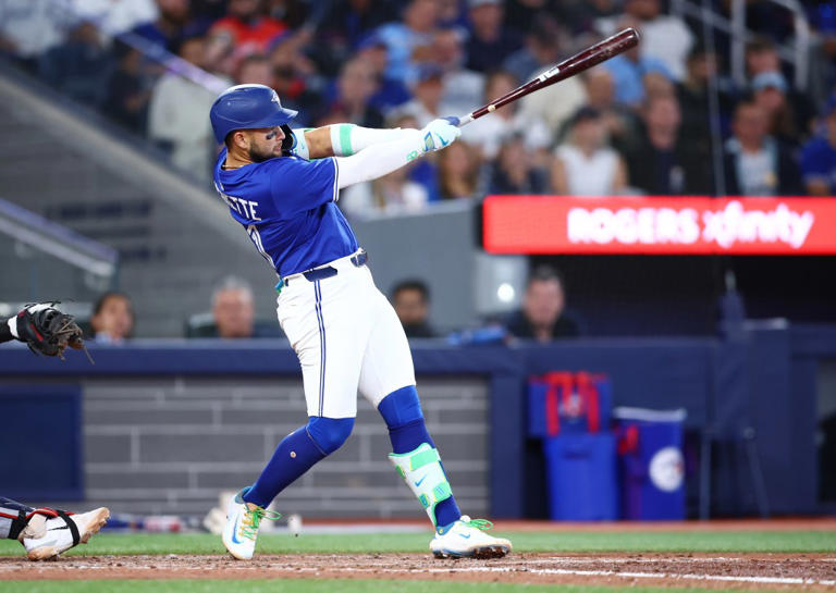 Blue Jays get encouraging Bo Bichette-Red Sox update as rumors grow