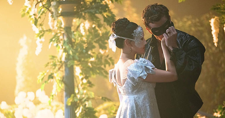 You can now smell like a member of the 'Bridgerton' ton thanks to this ...