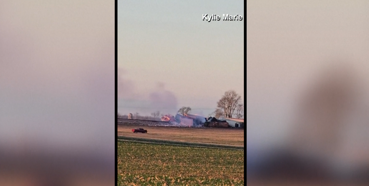 31 train cars derail in rural Kentucky town, prompting brief shelter in ...