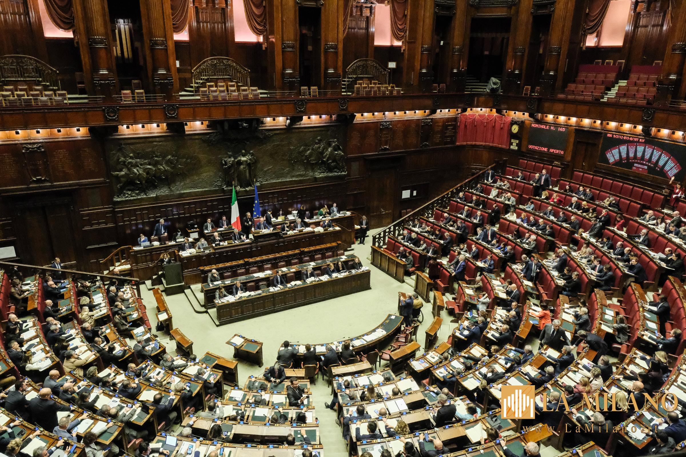 Manovra 2026, via libera definitivo della Camera: 216 sì alla legge di ...
