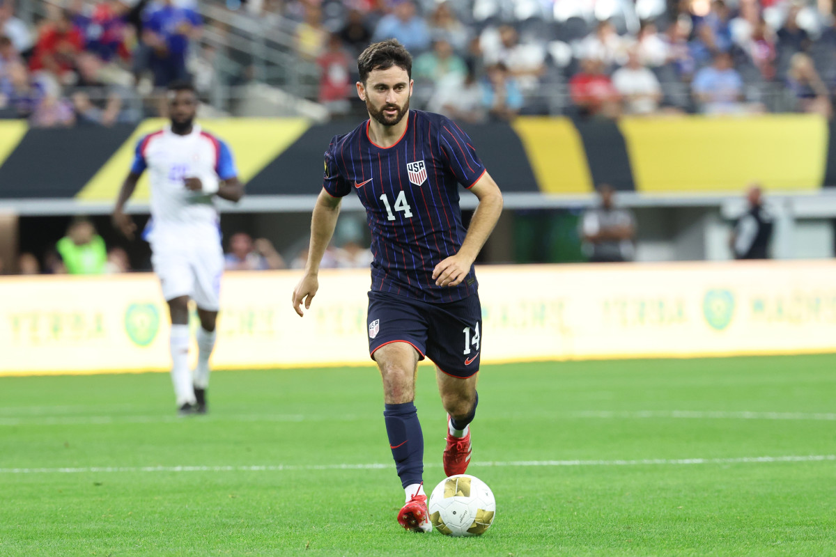 Charlotte FC sign experienced USMNT international to bolster midfield