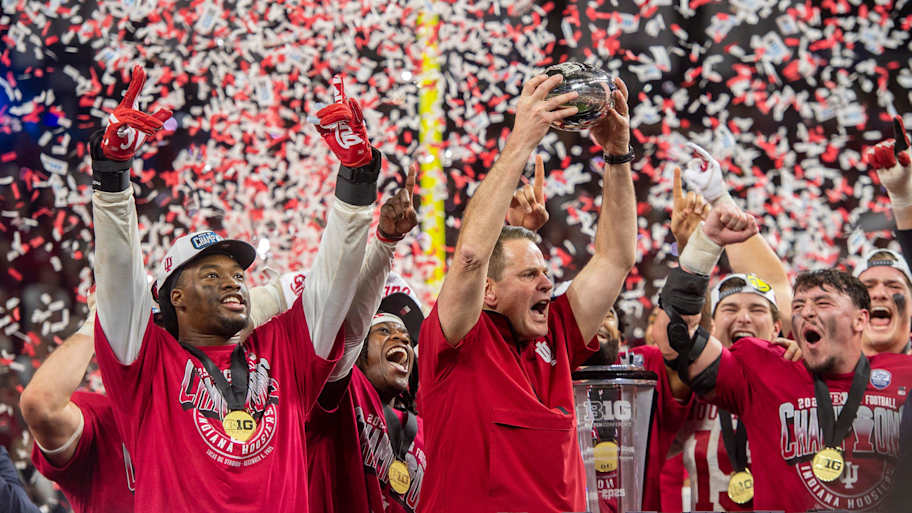 No. 1 college football team linked to underrated prospect in transfer ...