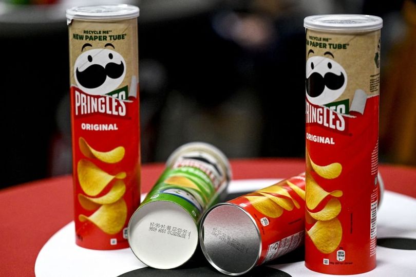 Little-known Pringles hack that will stop your Christmas lights from ...