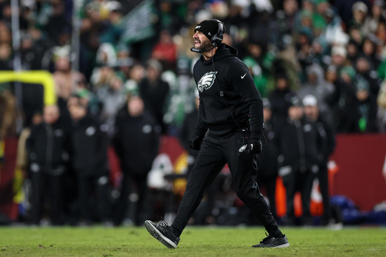 Playing the Eagles' starters in Week 18 would seem to be the best decision