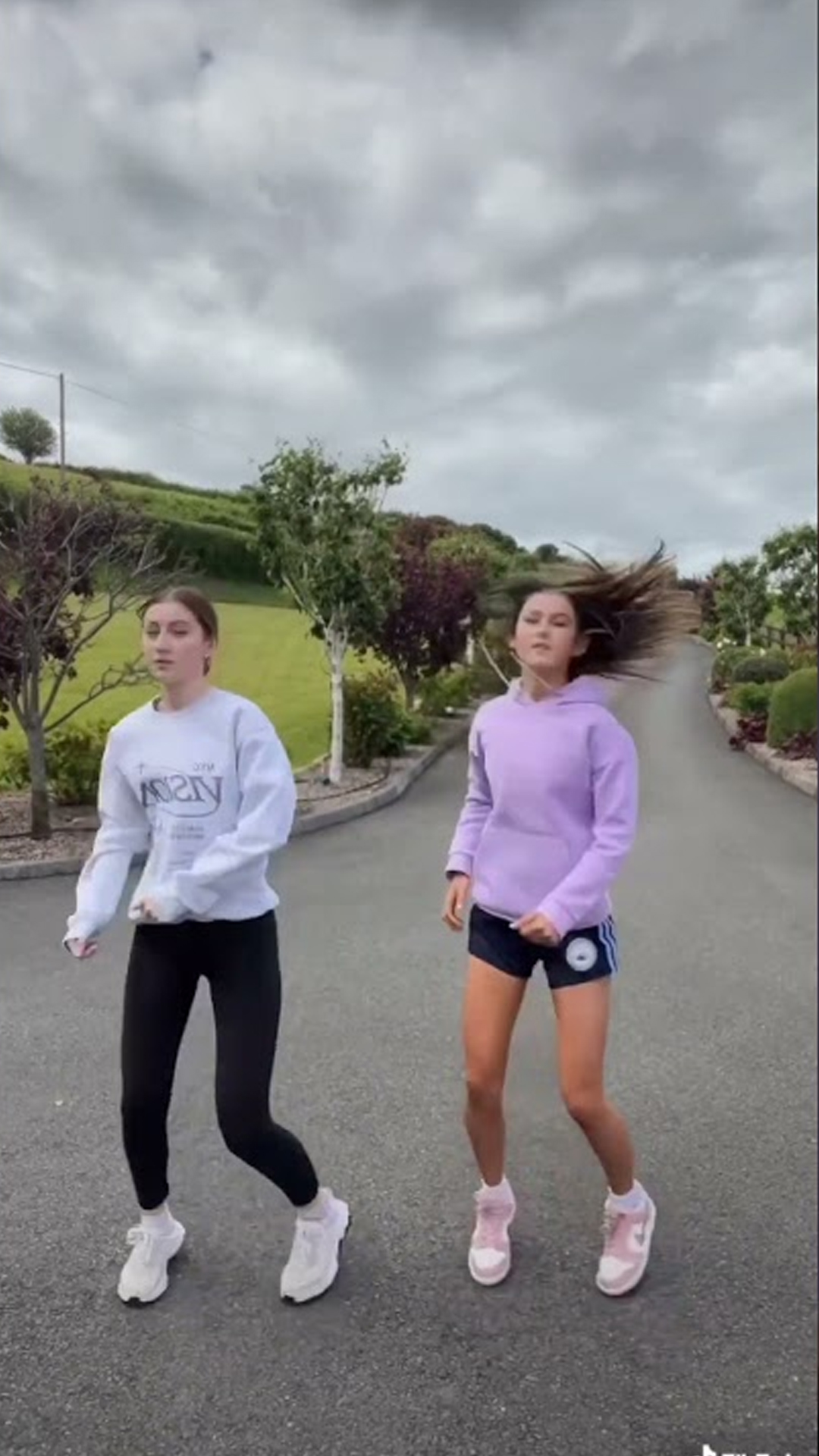 Easy dance with my sister