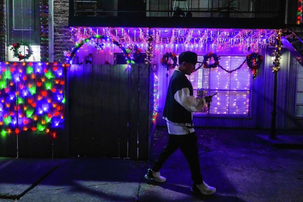 Houston Zoo wants your old Christmas lights for recycling. Here's how ...