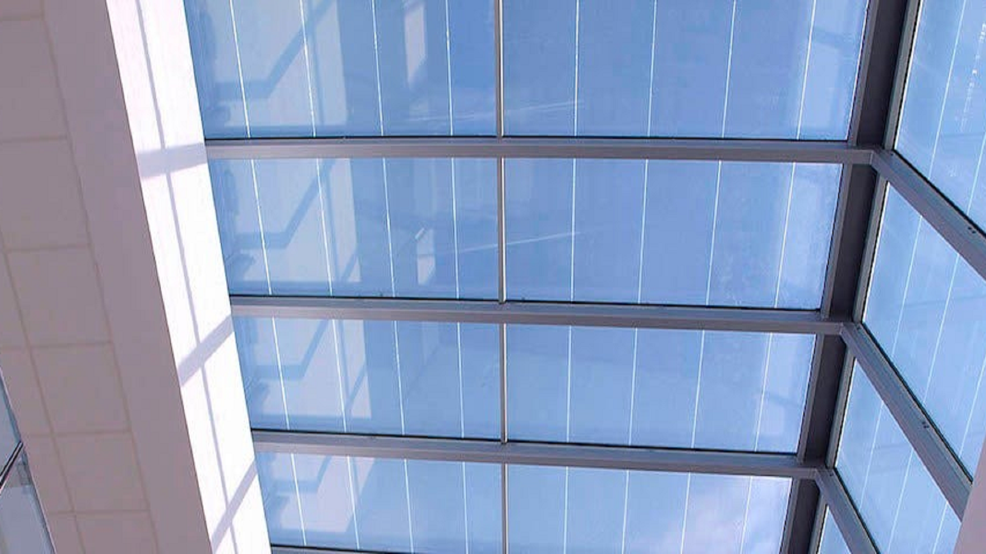 EVs, buildings and beyond: New transparent solar windows can generate ...