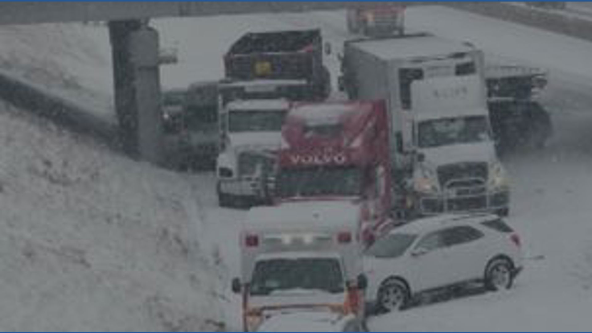 Snow squall causes 50 car pile-up on Detroit freeway