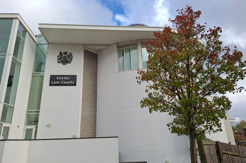 Booze ban for raging boyfriend who grabbed partner by the neck