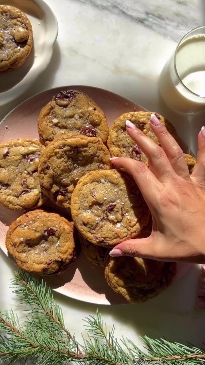 Delicious brown butter chocolate chip cookies