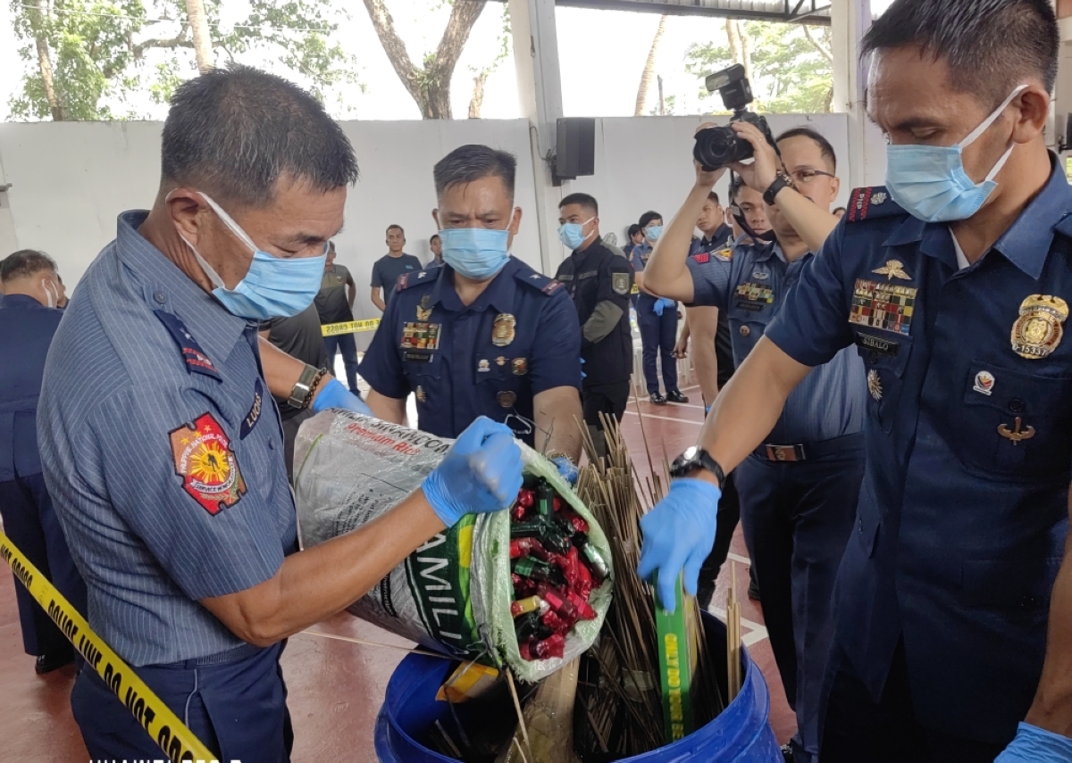 Calabarzon police destroys illegal firecrackers