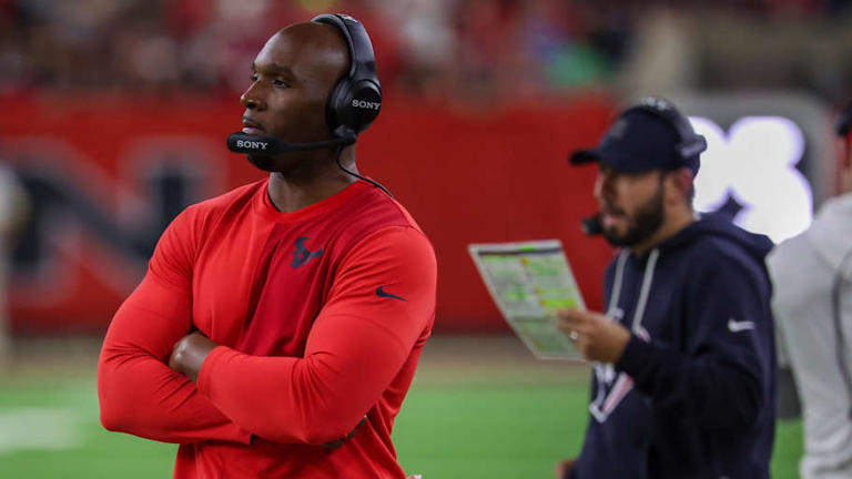 DeMeco Ryans explains Texans’ decision to play starters vs. Colts