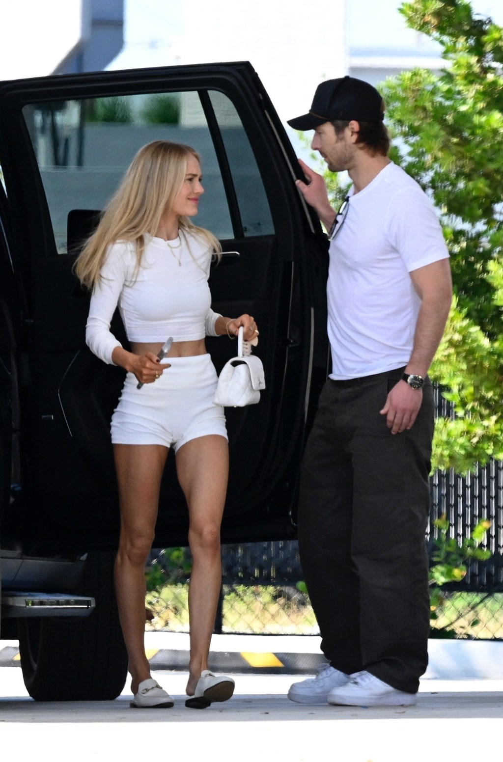 Glen Powell and Michelle Randolph jet off to Miami for the holidays