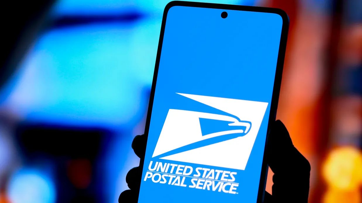 Reports of Amazon dropping USPS are not true