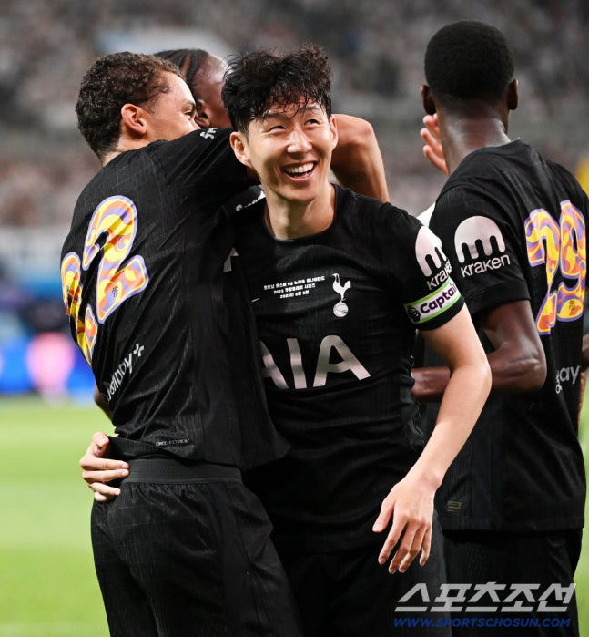 Johnson, who only confirmed his farewell to Tottenham and Son Heung-min ...