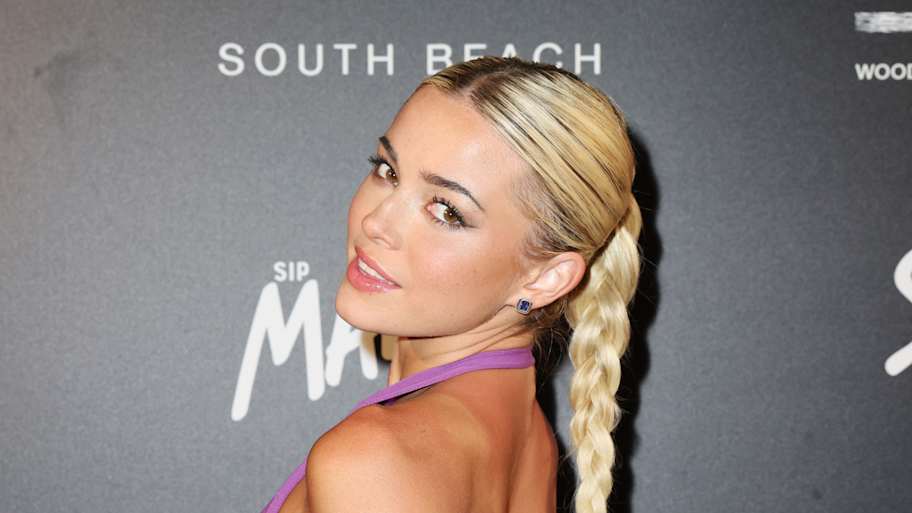 Olivia Dunne takes her gymnastics skills from the mat to the snow in ...