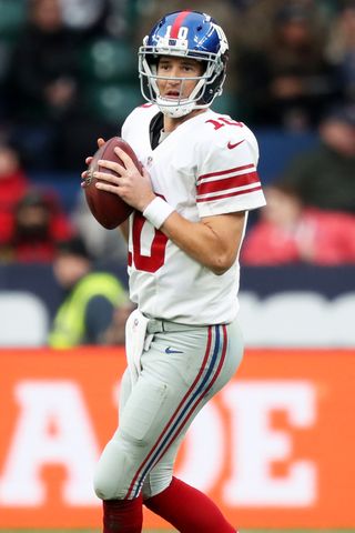 Eli Manning makes football Hall of Fame finalist list after 1st ballot ...