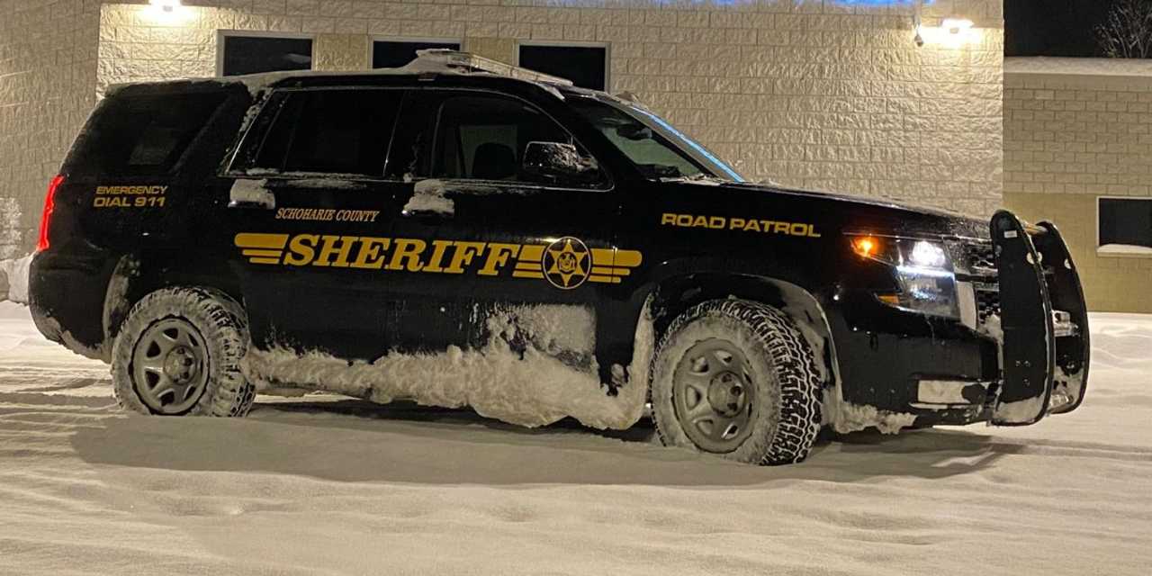 NY sheriff’s patrol car stolen, crashed during theft probe