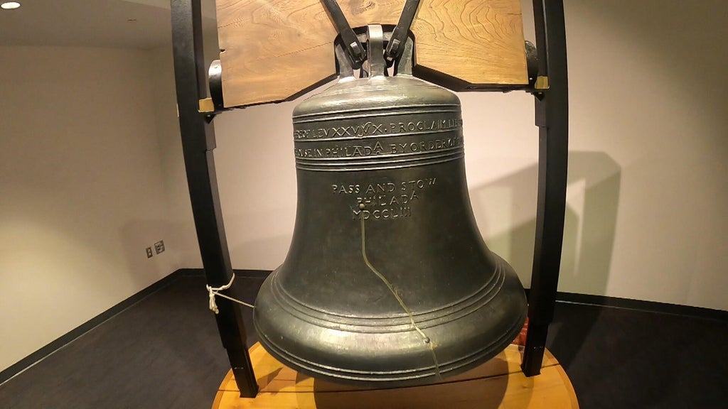 How this replica Liberty Bell is helping Philadelphia ring in the new year