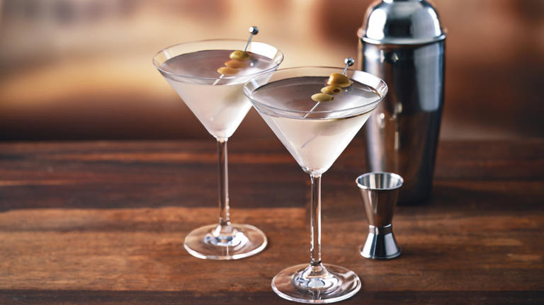 Here's how many shots you're actually drinking in a standard martini