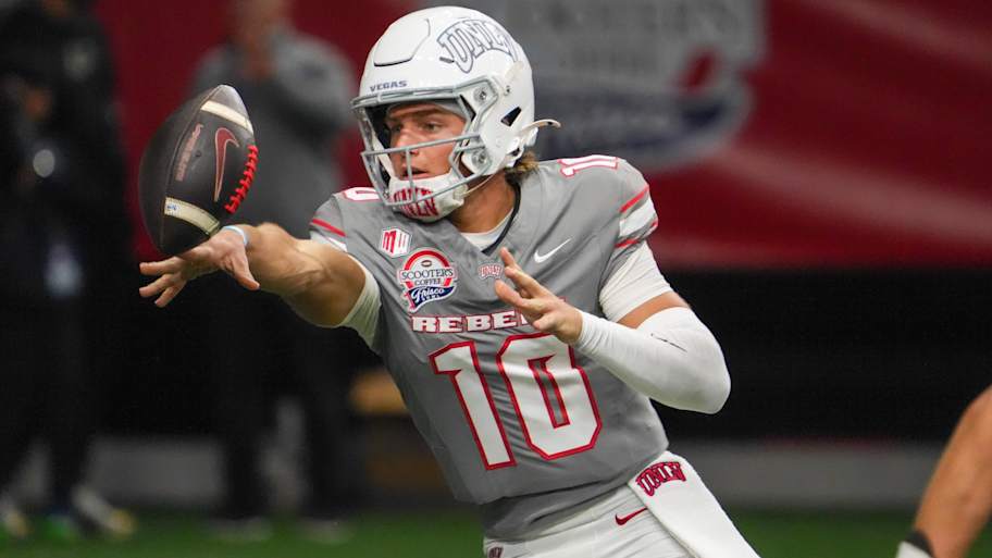 Former UNLV Rebels quarterback Anthony Colandrea could land with up-and ...