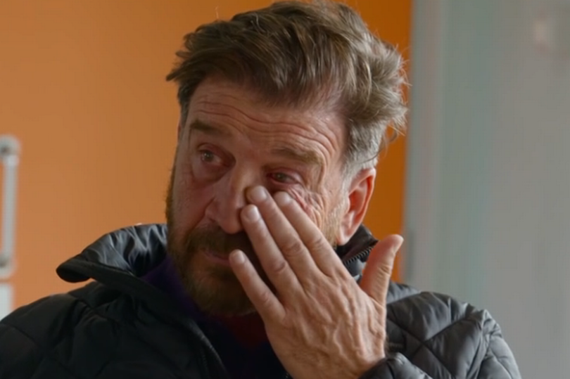 DIY SOS star Nick Knowles breaks down in tears over emotional Yorkshire ...
