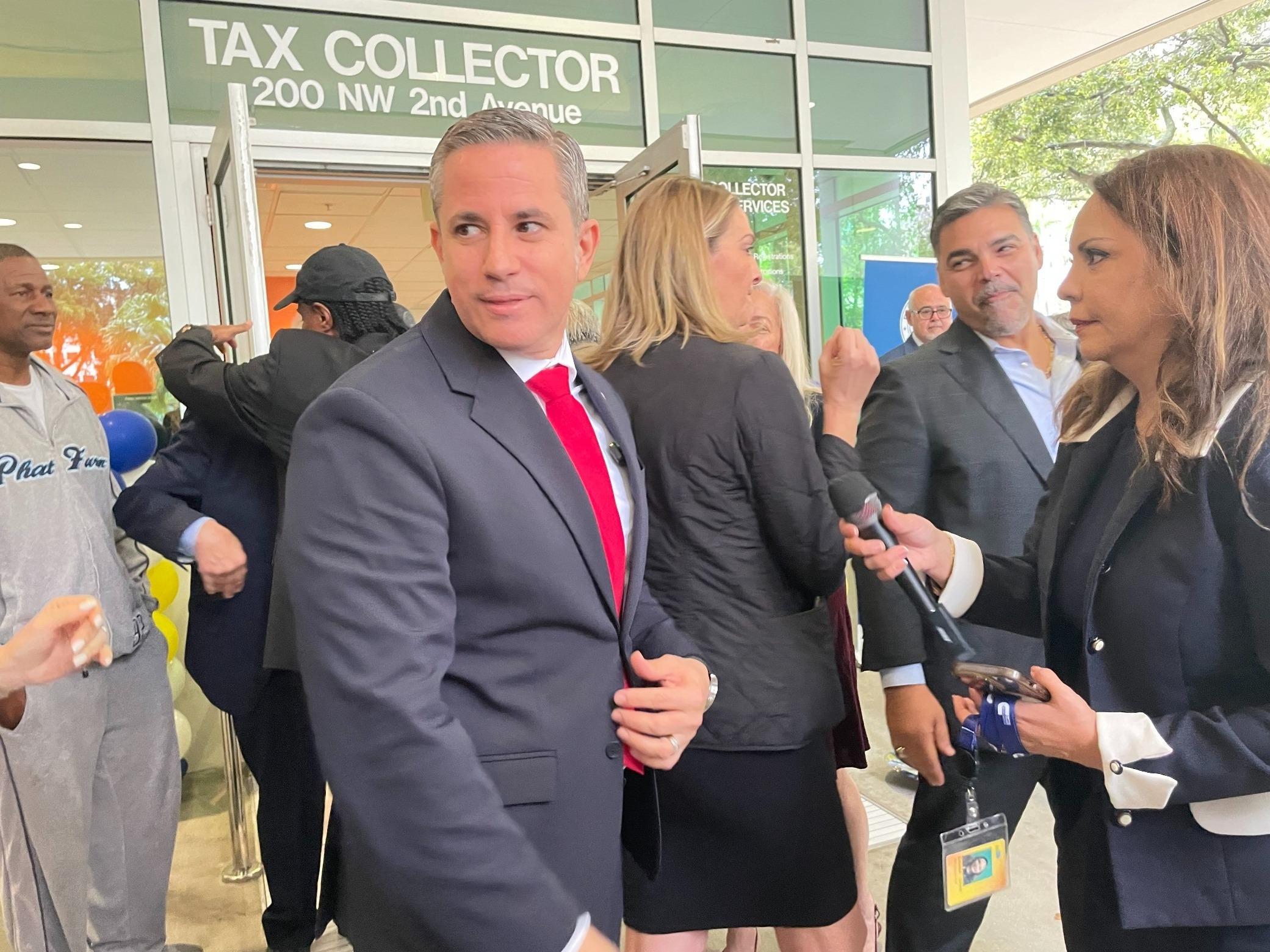 Miami-Dade tax collector shuts down, then reinstates Cuban charter ...