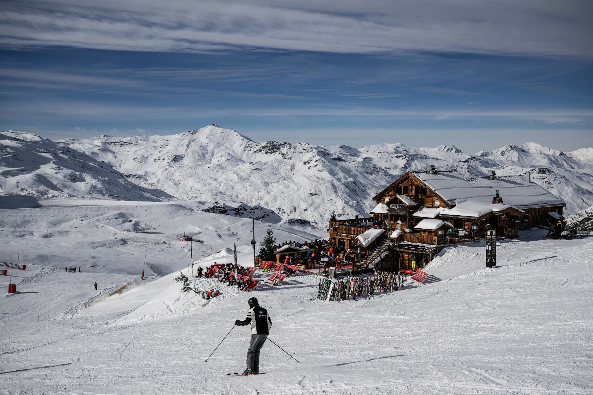 Le moniteur du skieur américain mort à Val Thorens en garde à vue après ...