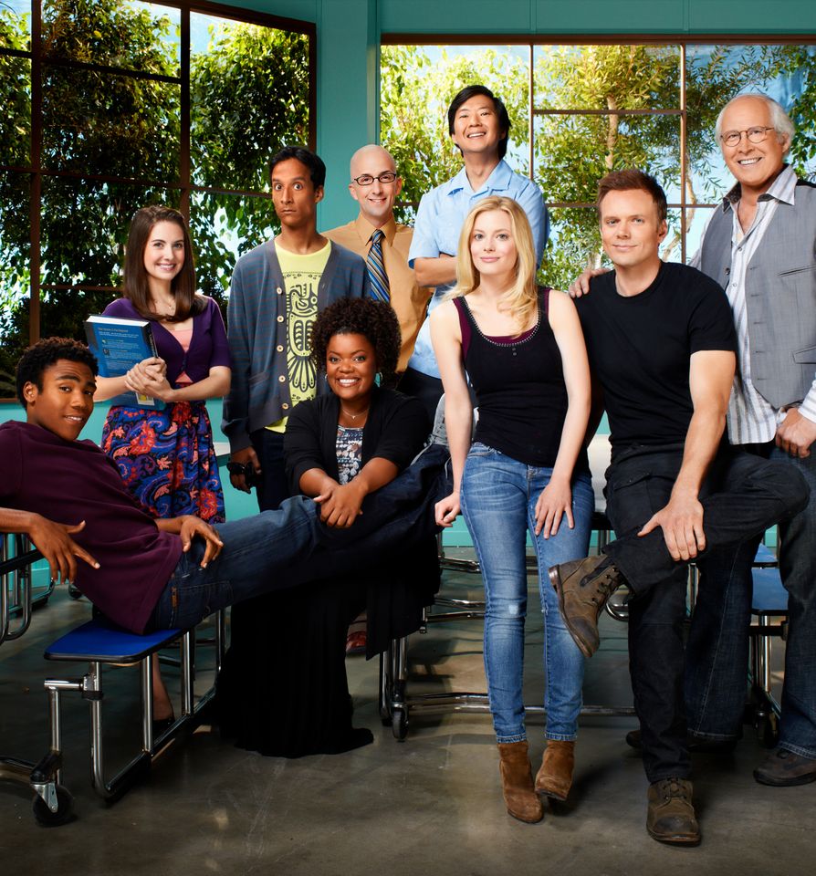 Community alum Yvette Nicole Brown speaks out amid Chevy Chase doc ...