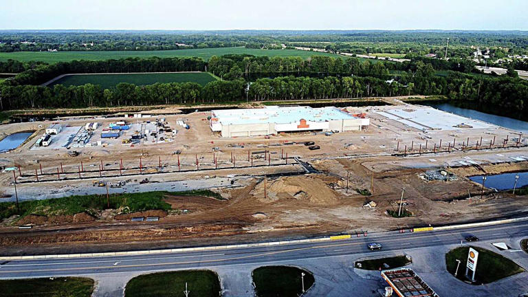 2 landmark Buc-ee's set opening dates outside of Texas