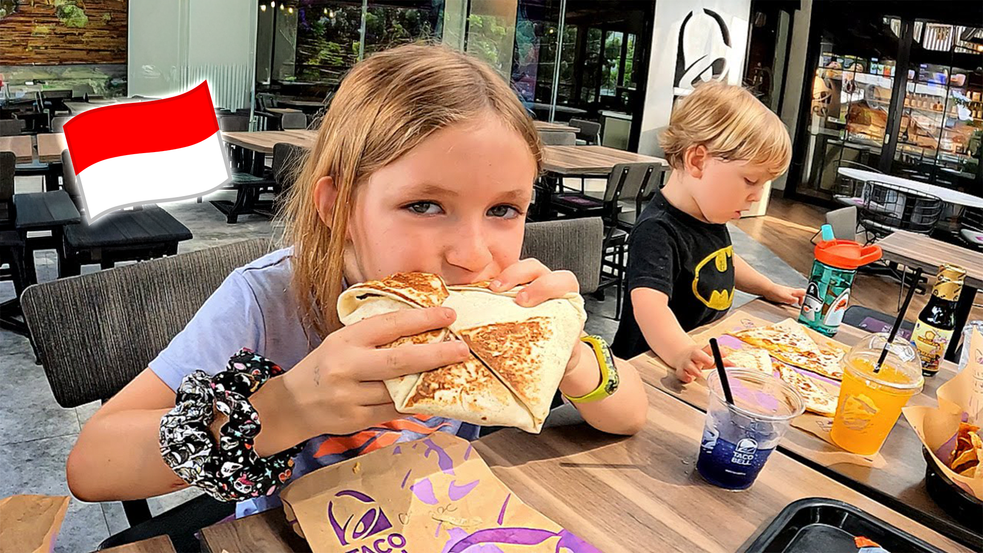 I tried Taco Bell in Jakarta!🌮