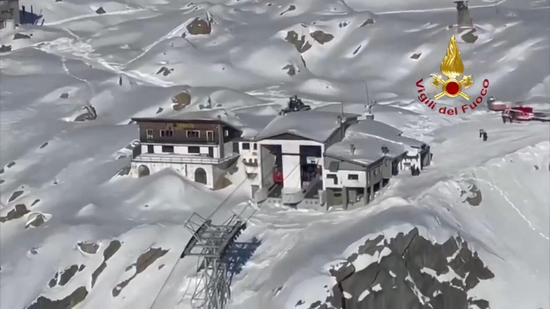 Cable car accident in Italian Alps leaves at least 4 injured, 94 ...