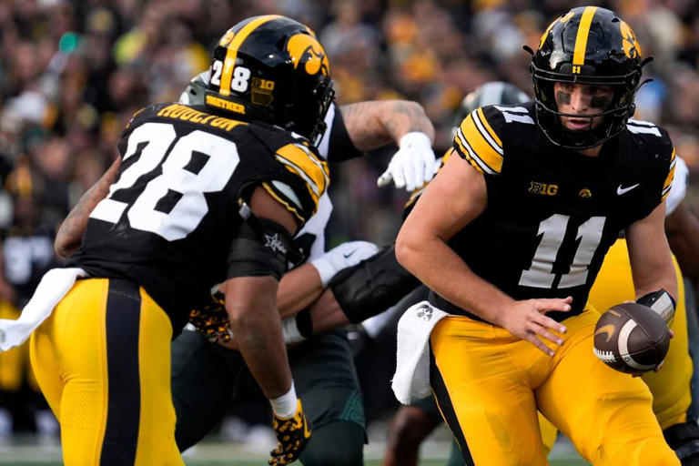 Iowa vs. Vanderbilt prediction: ReliaQuest Bowl game preview