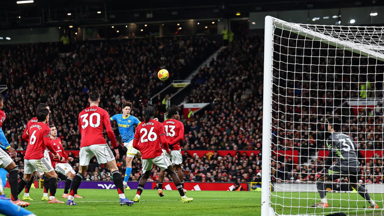 Manchester United 1-1 Wolves: Red Devils slump to draw in Bruno's absence