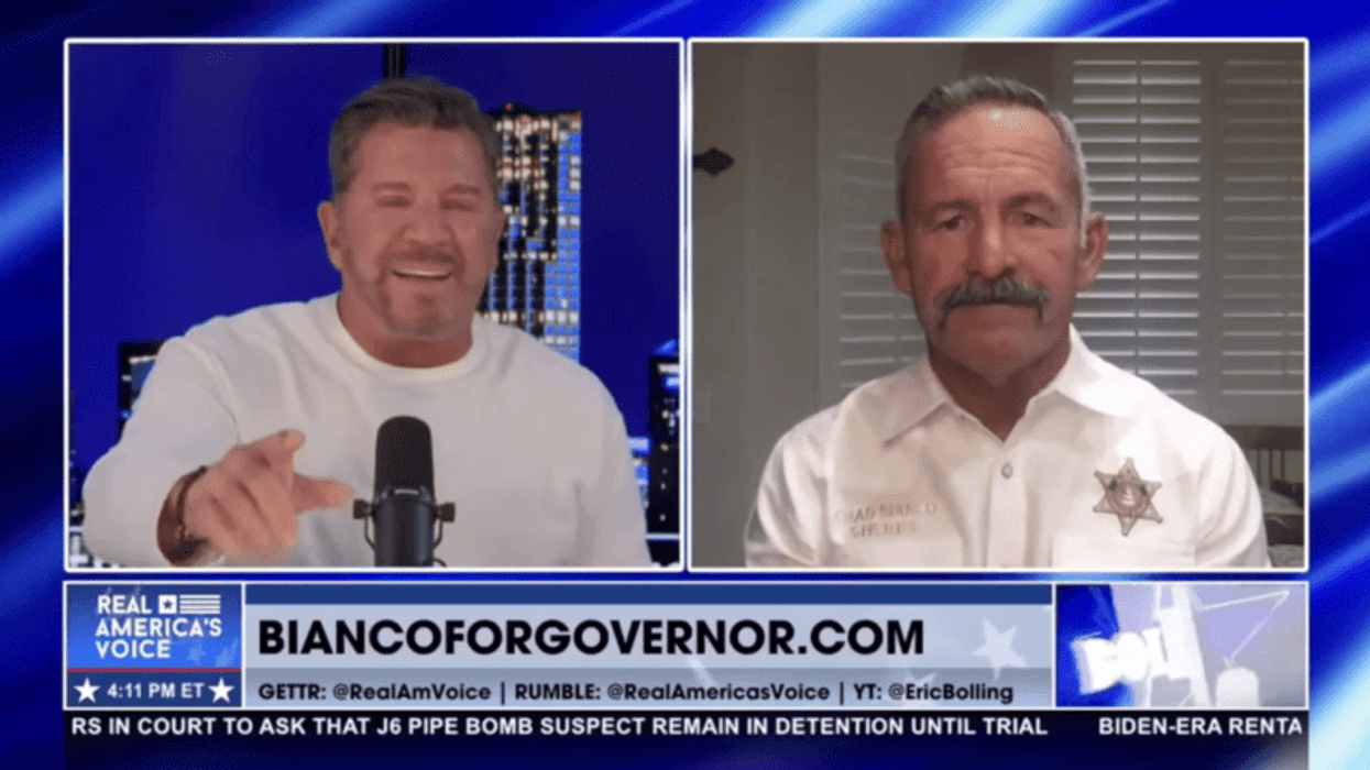 MAGA candidate scrambles as he's pressed about kneeling after George ...