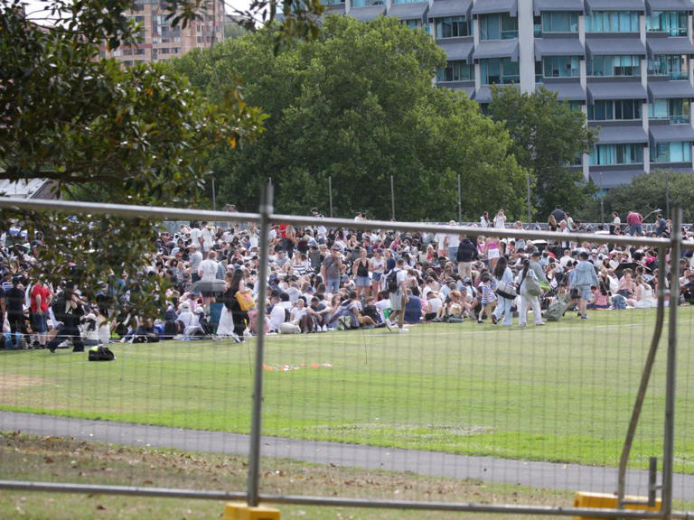 Thousands queue in anticipation for NYE
