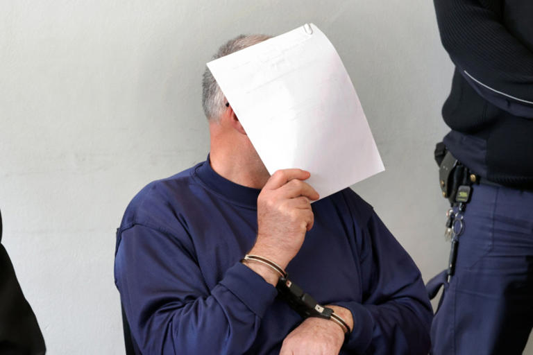 Sachse erstickt Ehefrau mit Kissen: Staatsanwaltschaft prüft erneut ...