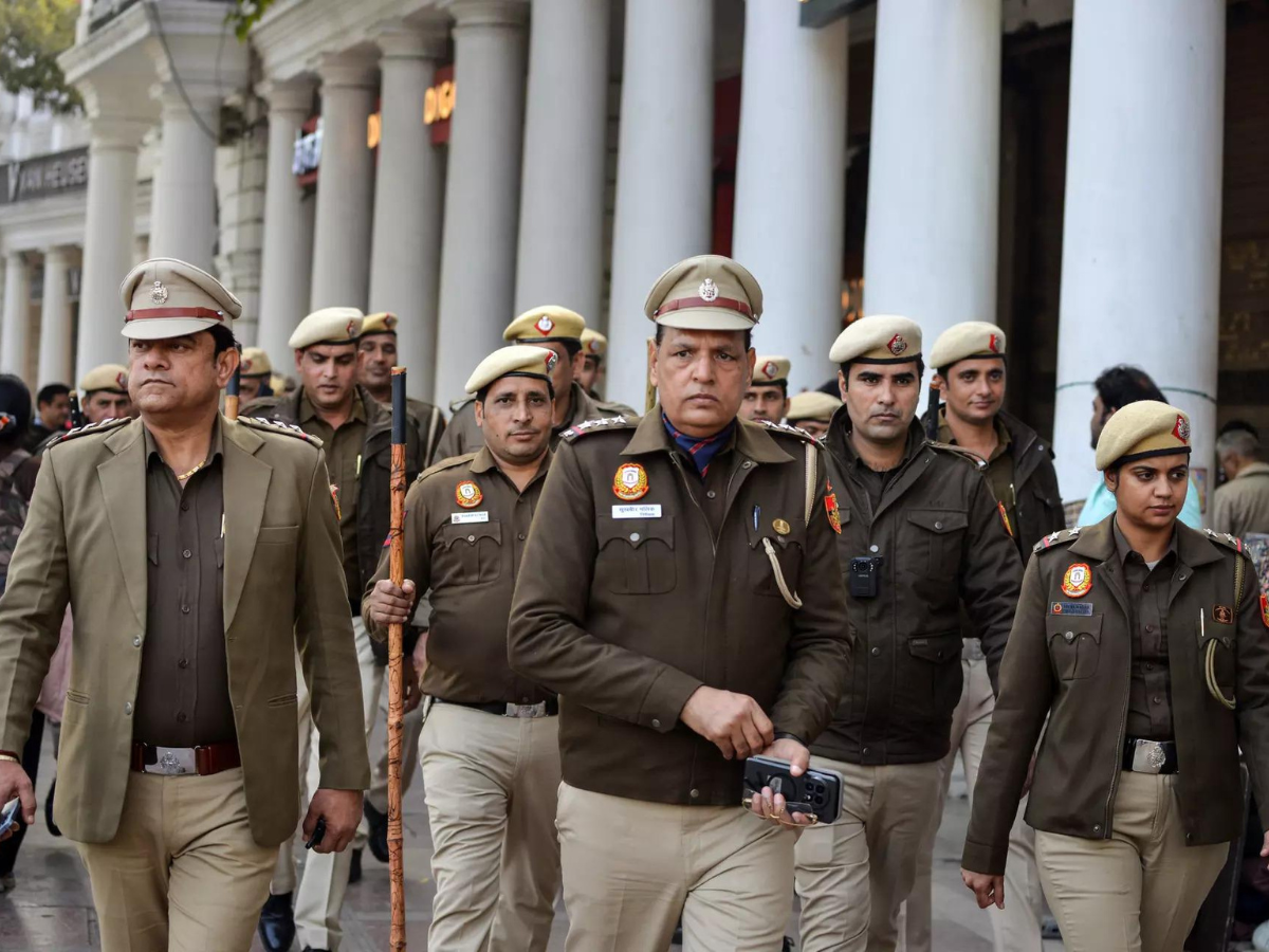 Delhi New Year 2026 traffic alert: Connaught Place, India Gate to see ...