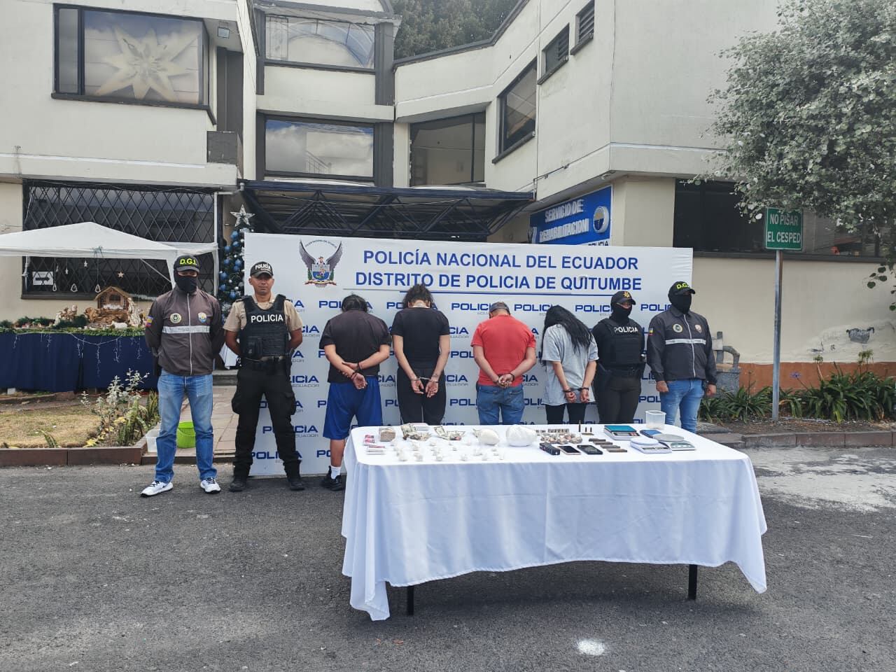 Operativo Apolo 19 en Quito deja cinco detenidos por robo de vehículo y ...