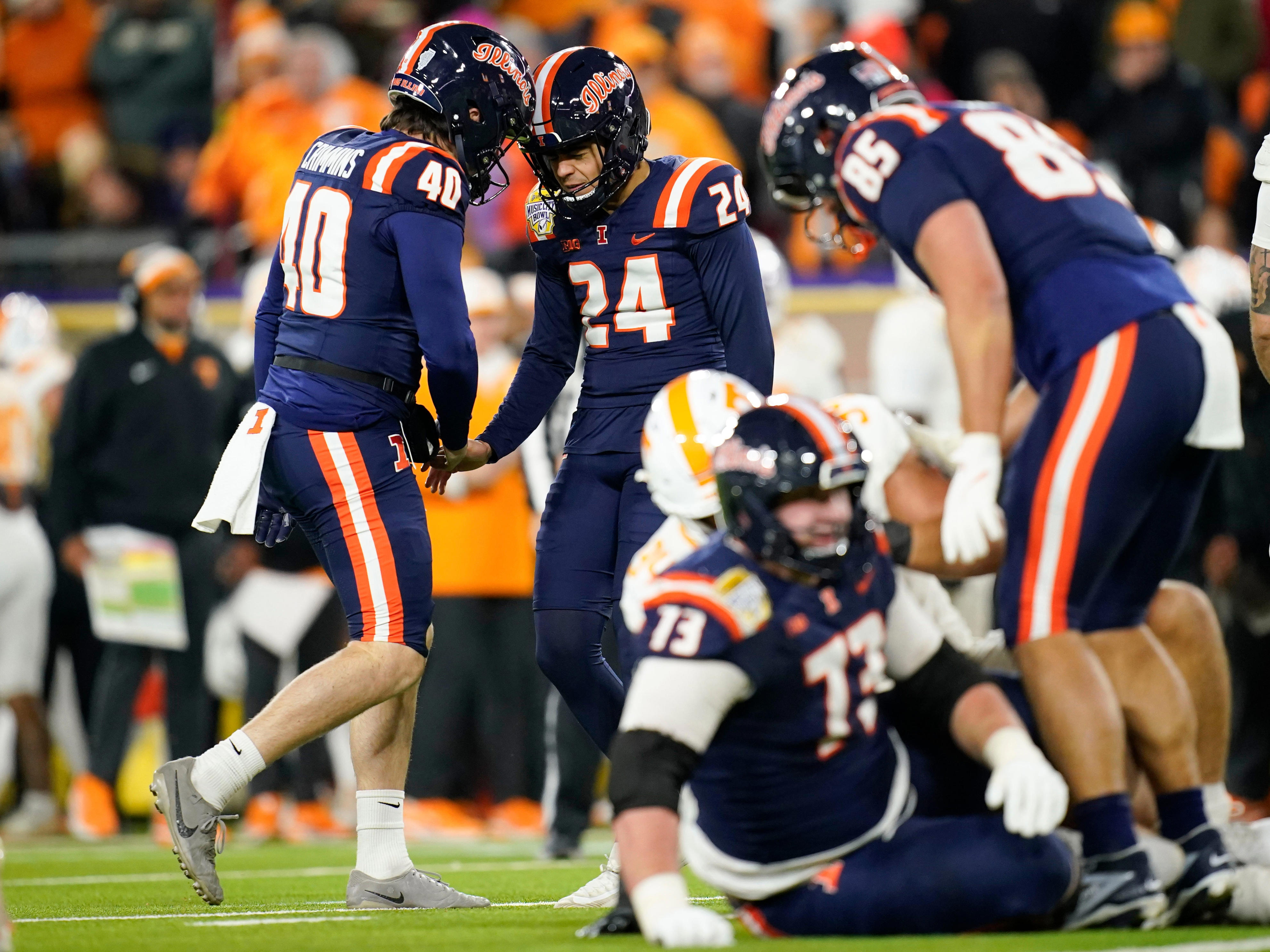 Illinois vs. Tennessee: Illini win Music City Bowl with field goal in ...