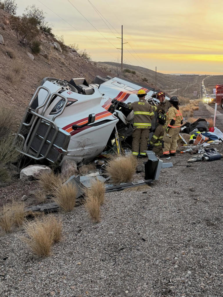 Semi-truck rollover in Washington County spills dairy product around I-15