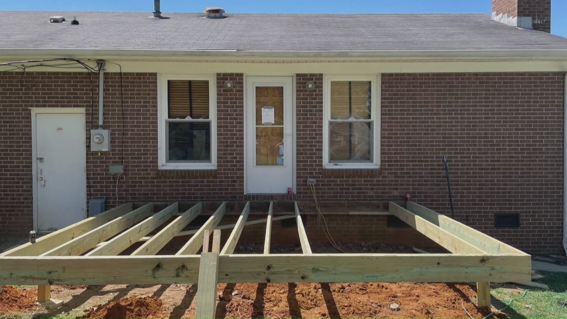 Triad homeowner seeks refund after failed deck job | 2 Wants to Know